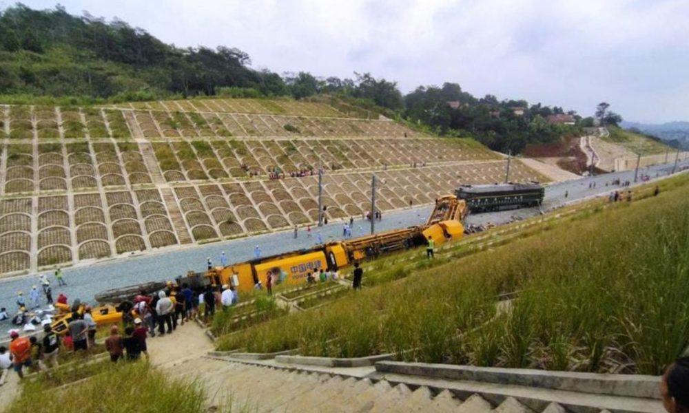 Daftar 11 Gempa Bumi Dahsyat yang terjadi di Indonesia sejak 30 tahun Terakhir by Liga Asuransi ...