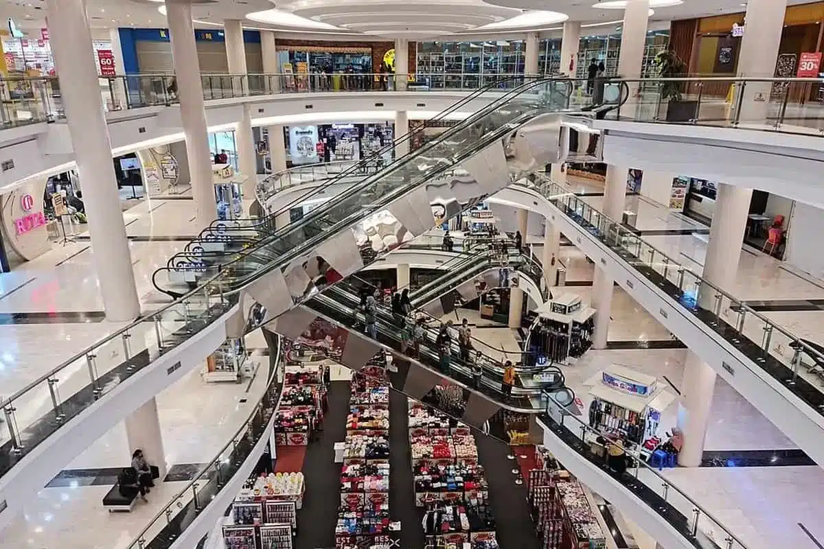 Bagaimana Toko di Mall Bisa Terkena Tuntutan dan Strategi Antisipasinya ...